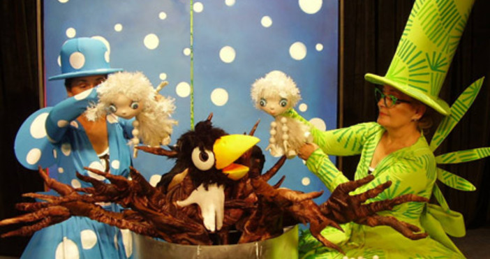 Petel.bg - новини - Приказка в ръчичка