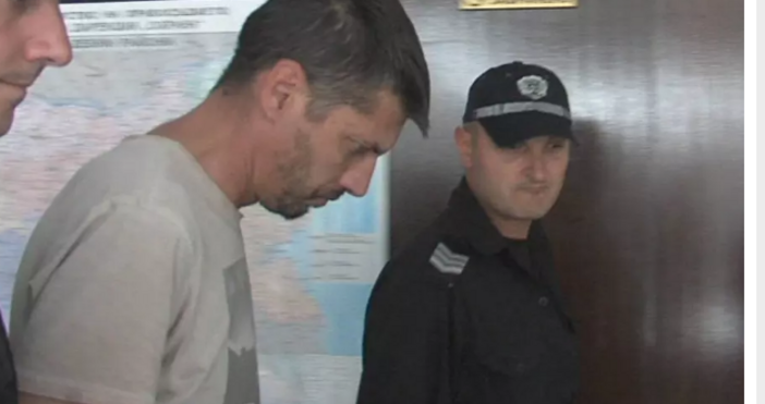 Petel.bg - новини - Доживотен затвор за бившия футболист Марио Метушев