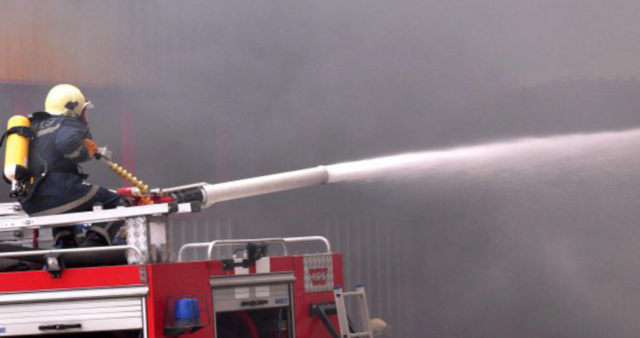 Petel.bg - новини - Горя трафопост на завод в Плевен