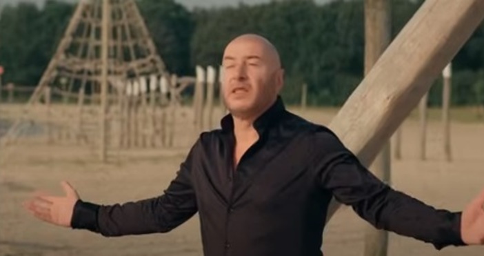 Petel.bg - новини - На 45 години изключителен български певец избяга на Запад