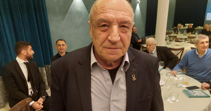 Petel.bg - новини - Д-р Христо Кьосев стана на 70 години