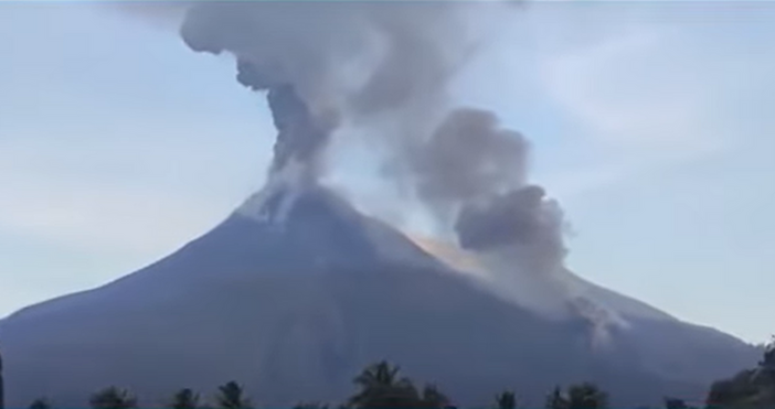 Petel.bg - новини - Изригна вулканът Левотоби