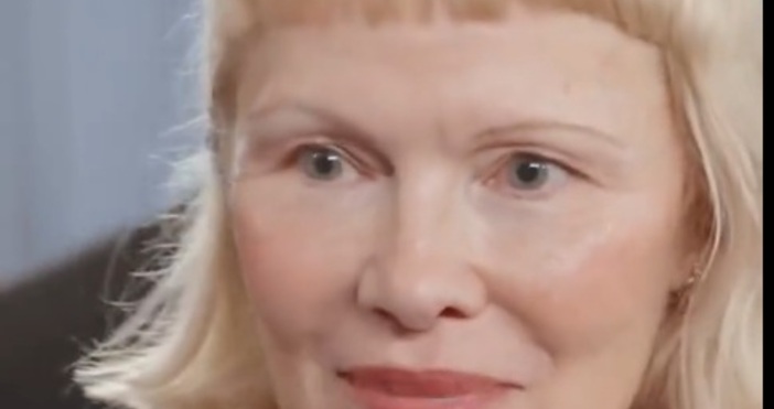 Petel.bg - новини - На 57 години смая света без капка грим