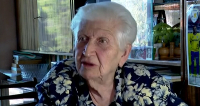Petel.bg - новини - 90-годишната учителка Вера смая България