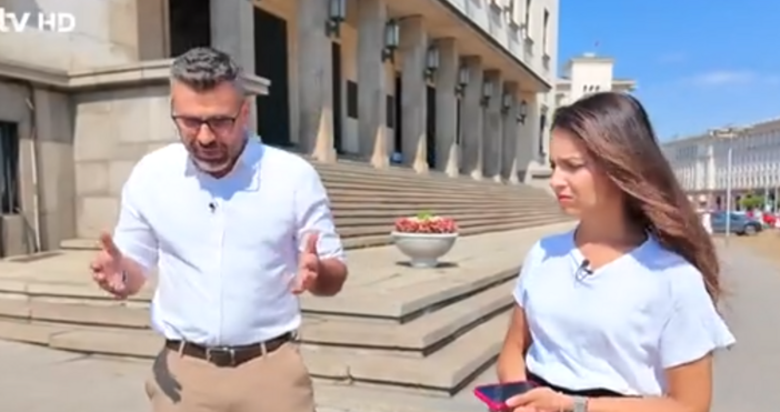 Petel.bg - новини - Кузман Илиев смрази Бесте Сабри в жегата за еврото