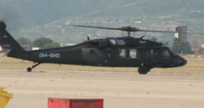 Petel.bg - новини - Румъния прати "Блек Хоук" да гаси България