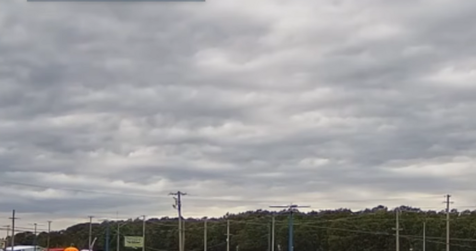 Petel.bg - новини - Бурно море в небето се появи над български град преди бурята