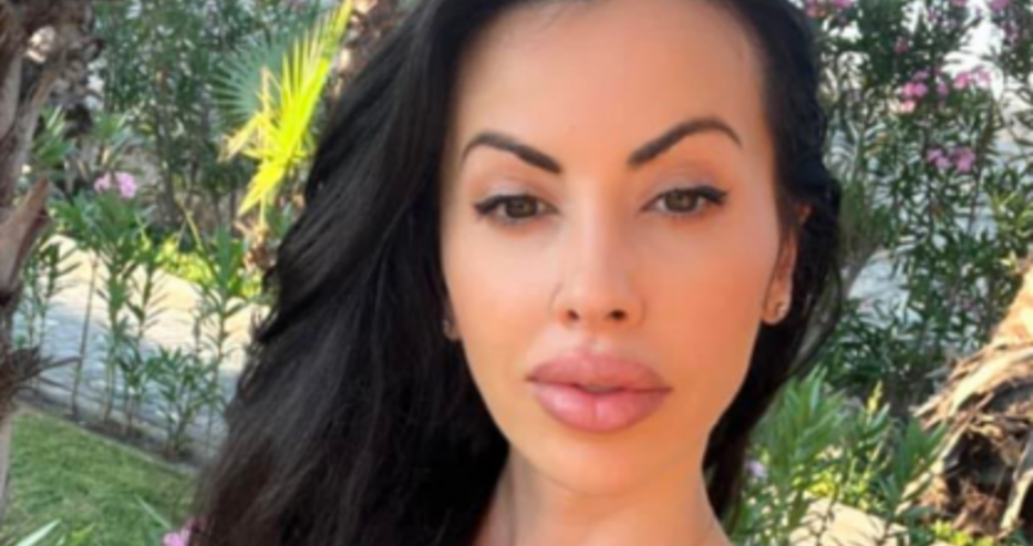 Petel.bg - новини - Най-красивата учителка изуми България на плажа в Поморие