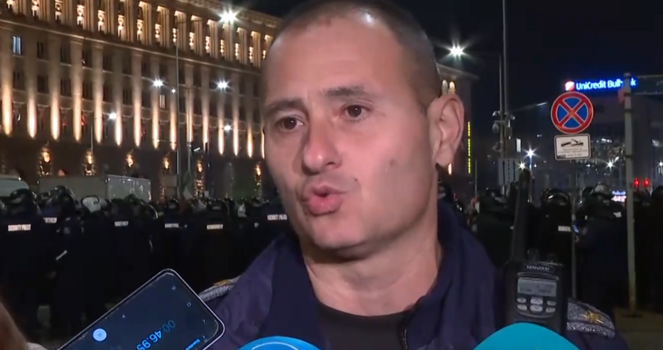 Petel.bg - новини - Полицията иска кмета да прекрати протеста