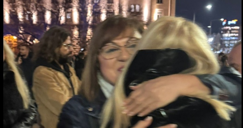 Petel.bg - новини - Нинова избухна: Лъжете, че съм изгонена от протеста