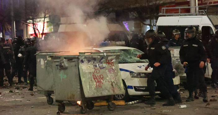 Petel.bg - новини - Столичният инспекторат: Щетите от вандалските прояви на протеста са над 80 ...