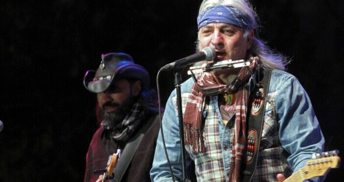 Petel.bg - новини - Васко Кръпката: През 1994 г. мутри с бухалки искаха да спрат дисковете и ...